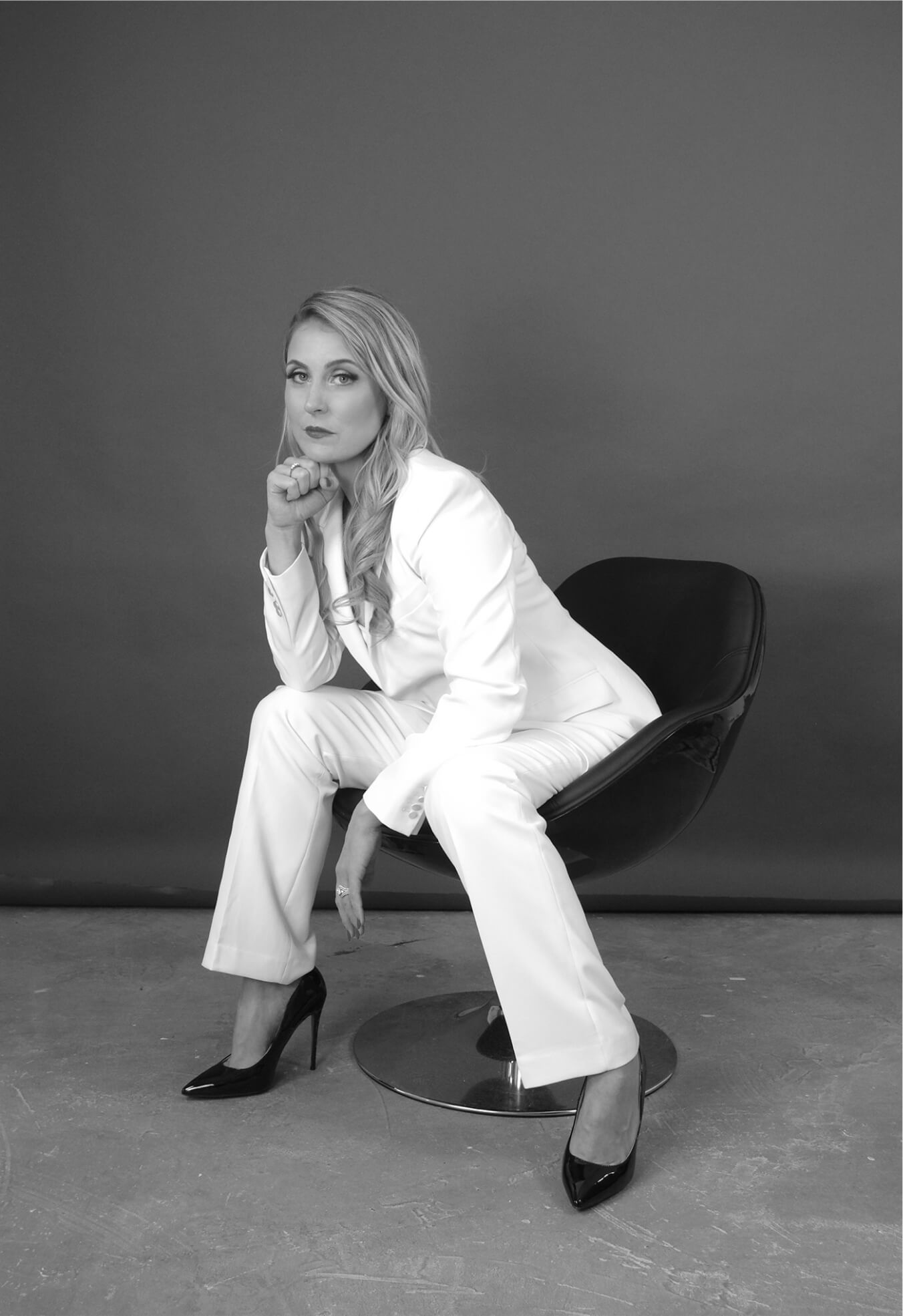 Business Advisor & Educator for Female Founders | Ashley Deland